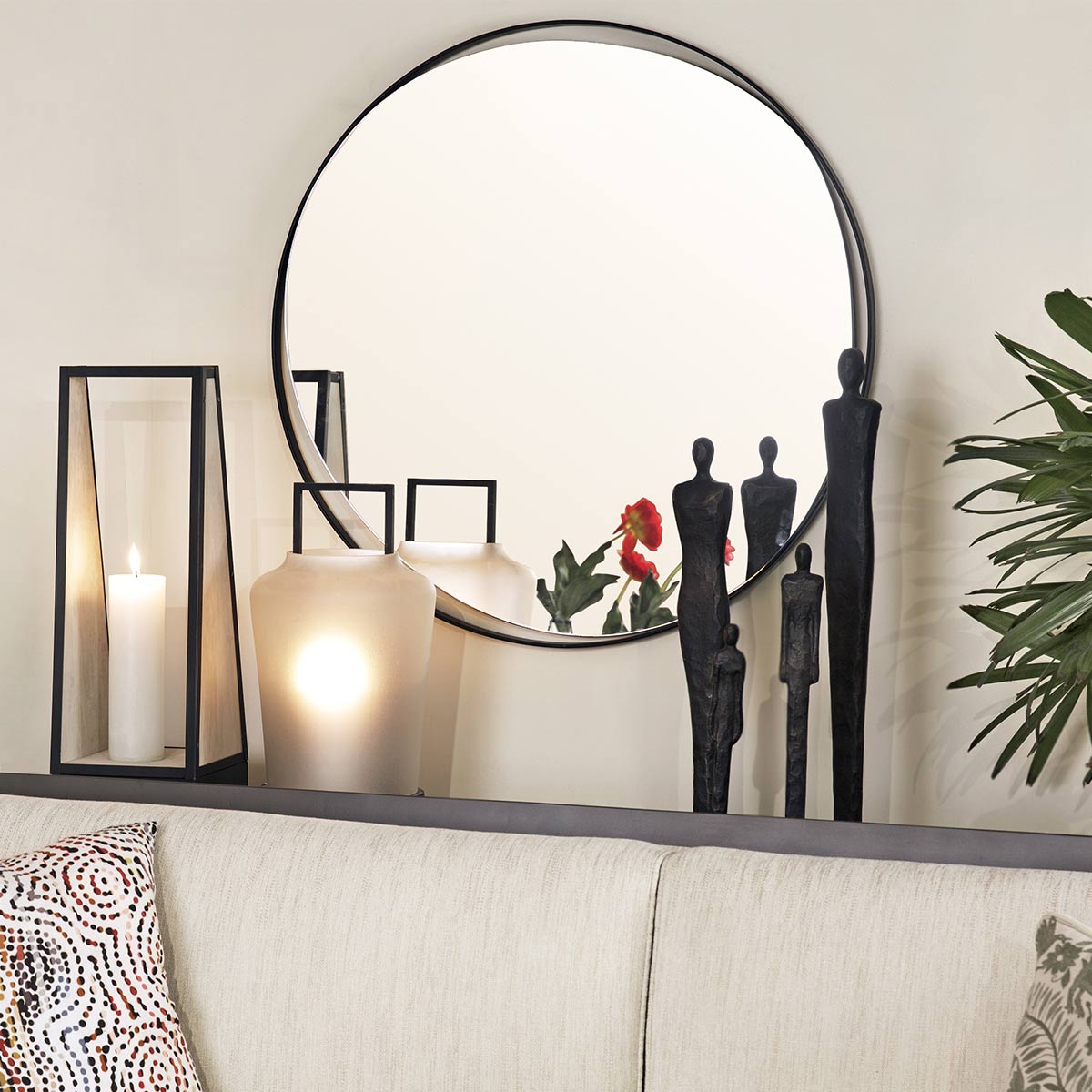 "Merle Mirror with MS PAtta & MDF | Black Finish"